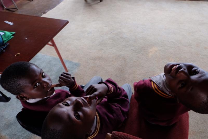 IMBONGI - Voices for Africa – Sehtests an den Schulen und Vorbereitung ...